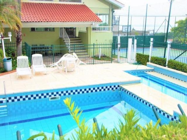 Casa de condomínio com 3 dormitórios, 1 suíte e 2 vagas no bairro Tristeza