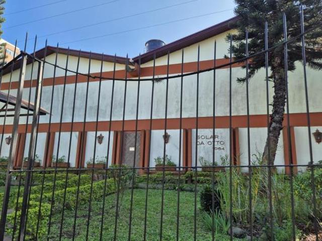 Casa de condomínio com 3 dormitórios