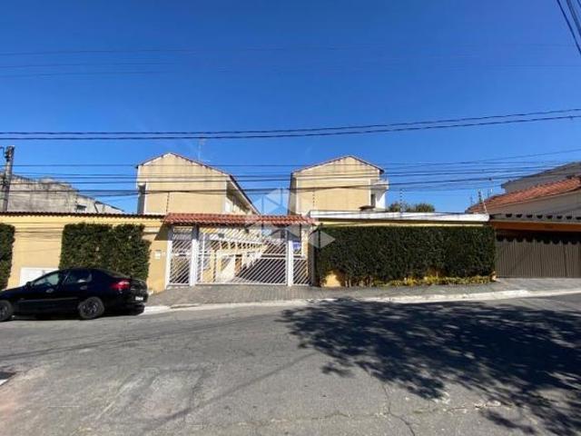 CASA DE CONDOMINIO COM 3 DORMITORIOS E 1 SUITE