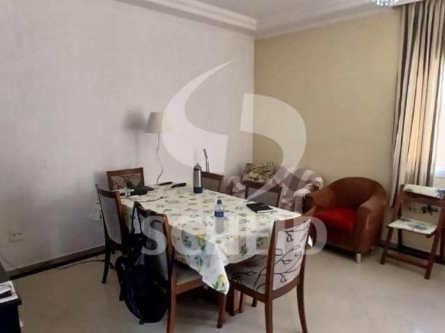 Casa de Condomínio com 3 dormitórios sendo 1 suíte, 2 vagas, depósito