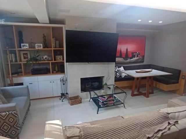 Casa de Condomínio com 3 Suítes, no bairro Tristeza