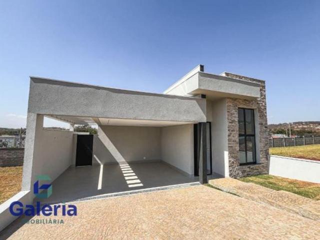 Casa de Condomínio com 3 suítes à venda, 137m² Loteamento Santa Marta