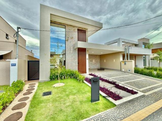 Casa de Condomínio com 3 Suítes à Venda, 165 m² no Jardins Bolonha em Senador Canedo/GO