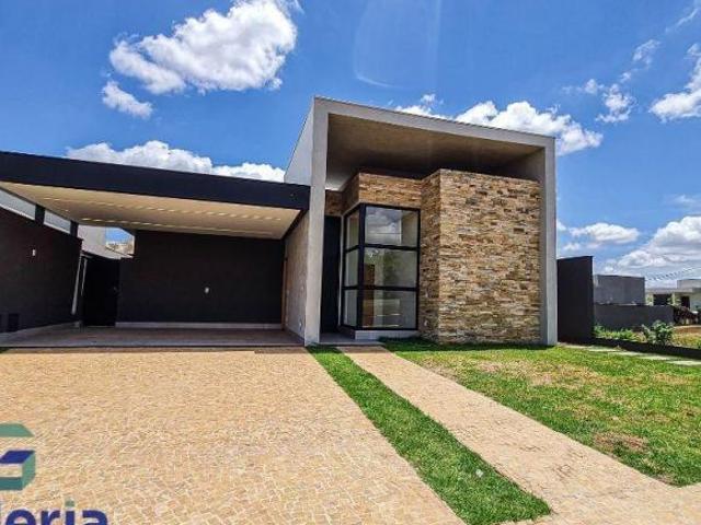 Casa de Condomínio com 3 suítes à venda, 204m² Residencial Alto do Castelo