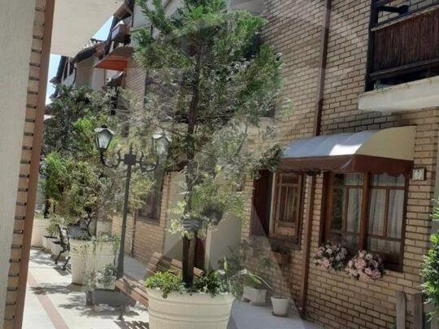 Casa de Condomínio com 3 Quartos 1 suite 2 vagas, 100 m²