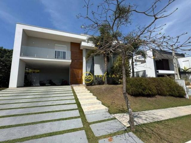 Casa de Condomínio com 3 Quartos, 371 m² aluguel por R$ 12.000/mês ou venda por R$ 2.390.000 Co
