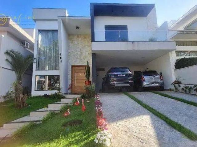Casa de Condomínio com 3 Quartos, todos Suítes à venda, 280 m² por R$ 2.836.000 Condomínio Lago da