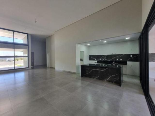 Casa de Condomínio com 3 Quartos à venda, 350 m² por R$ 3.500.000 Condomínio Residencial Saint Pat