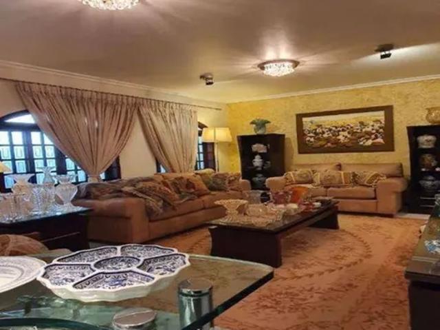 Casa de Condomínio com 3 Quartos e 1 banheiro à Venda, 243 m² por R$ 1.866.000