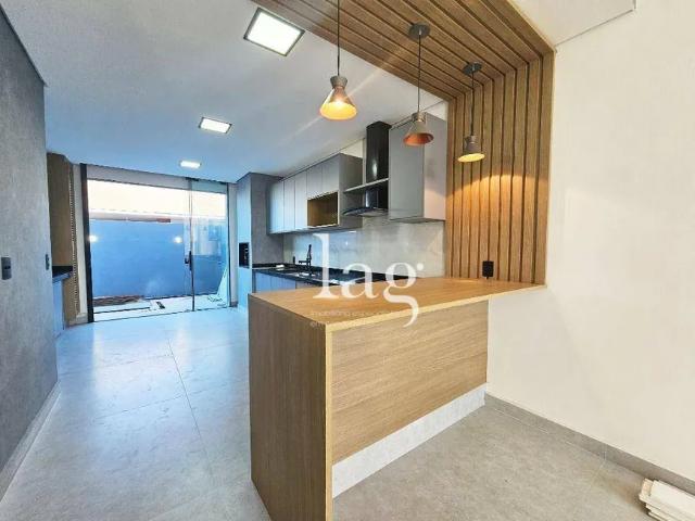 Casa de Condomínio com 3 Quartos e 2 banheiros à Venda, 117 m² por R$ 830.000