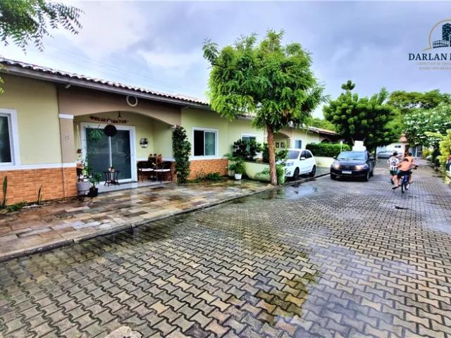 Casa de Condomínio com 3 Quartos e 2 banheiros à Venda, 120 m² por R$ 350.000