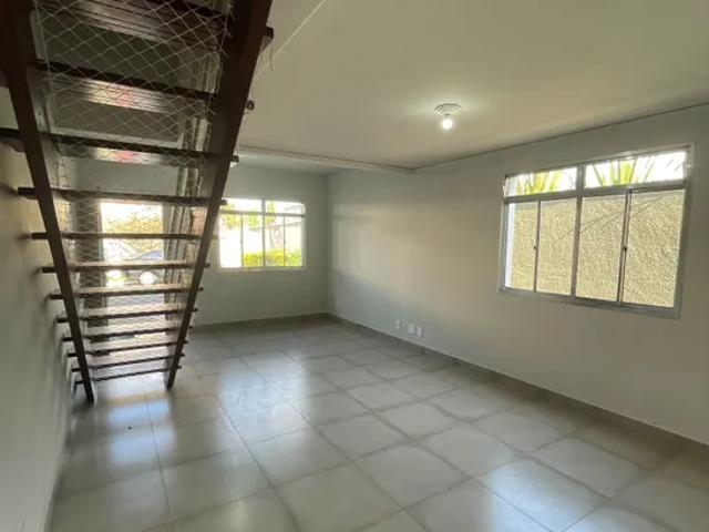 Casa de Condomínio com 3 Quartos e 2 banheiros à Venda, 120 m² por R$ 500.000