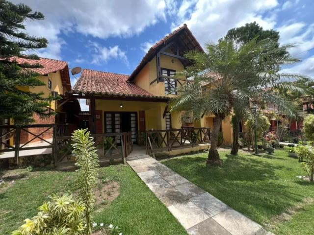 Casa de Condomínio com 3 Quartos e 2 banheiros à Venda, 130 m² por R$ 350.000