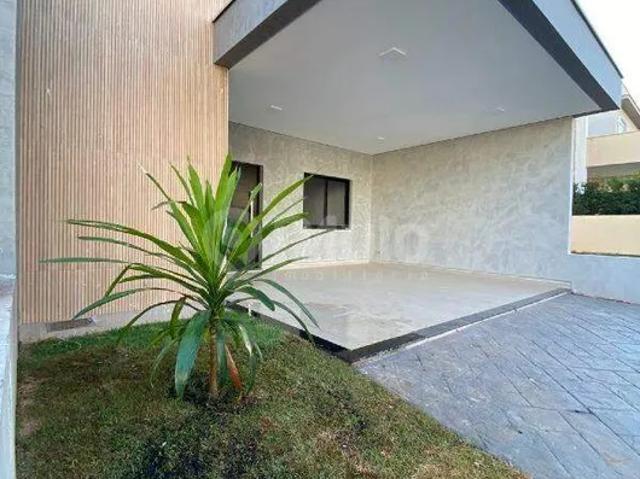Casa de Condomínio com 3 Quartos e 2 banheiros à Venda, 131 m² por R$ 955.000