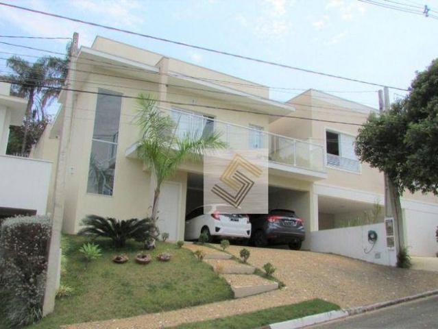 Casa de Condomínio com 3 Quartos e 2 banheiros à Venda, 225 m² por R$ 1.080.000