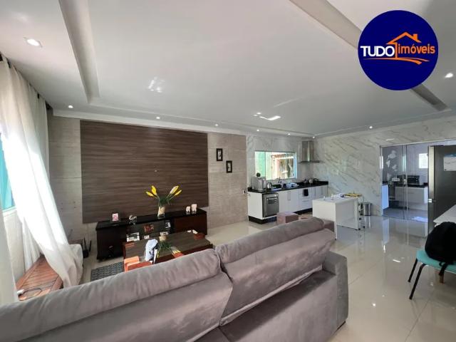 Casa de Condomínio com 3 Quartos e 2 banheiros à Venda, 800 m² por R$ 650.000