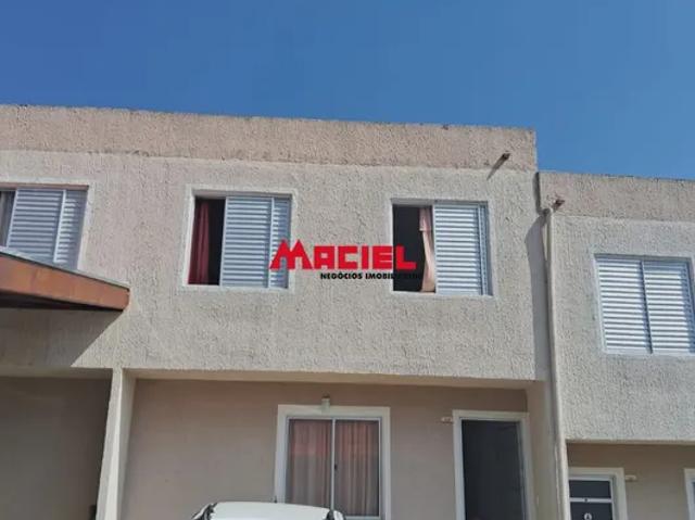 Casa de Condomínio com 3 Quartos e 2 banheiros à Venda, 80 m² por R$ 310.000