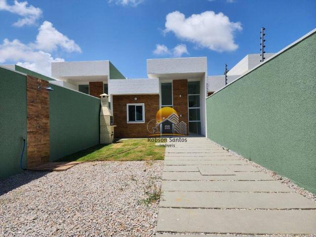 Casa de Condomínio com 3 Quartos e 2 banheiros à Venda, 81 m² por R$ 330.000