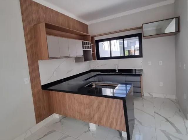 Casa de Condomínio com 3 Quartos e 3 banheiros à Venda, 105 m² por R$ 880.000