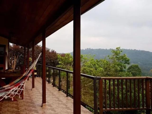 Casa de Condomínio com 3 Quartos e 3 banheiros à Venda, 150 m² por R$ 1.100.000