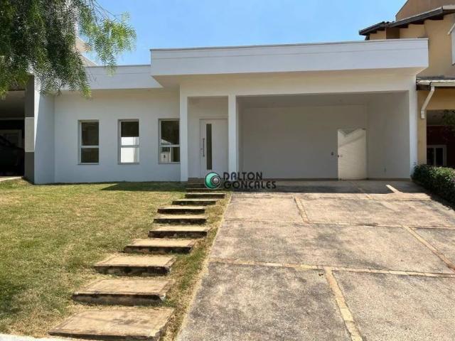 Casa de Condomínio com 3 Quartos e 3 banheiros à Venda, 184 m² por R$ 1.149.000