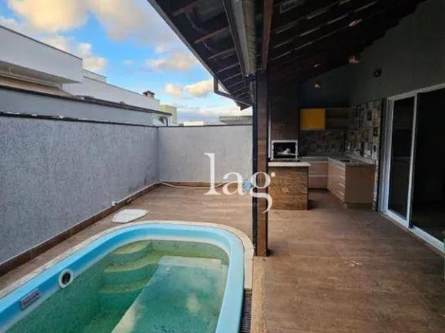 Casa de Condomínio com 3 Quartos e 3 banheiros à Venda, 187 m² por R$ 795.000