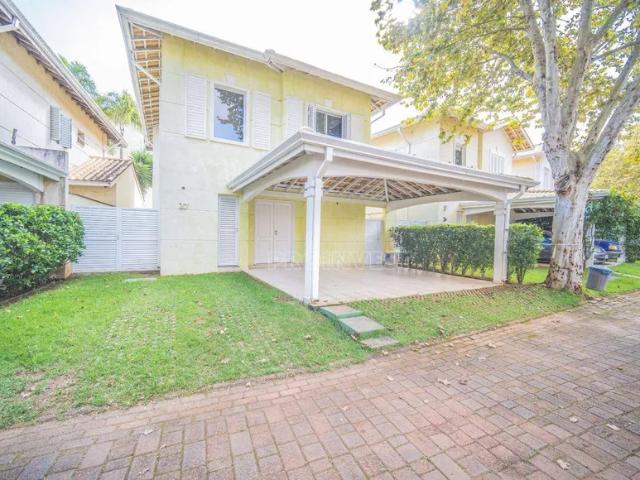 Casa de Condomínio com 3 Quartos e 3 banheiros à Venda, 180 m² por R$ 1.190.000