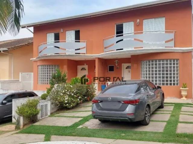 Casa de Condomínio com 3 Quartos e 3 banheiros à Venda, 181 m² por R$ 899.000