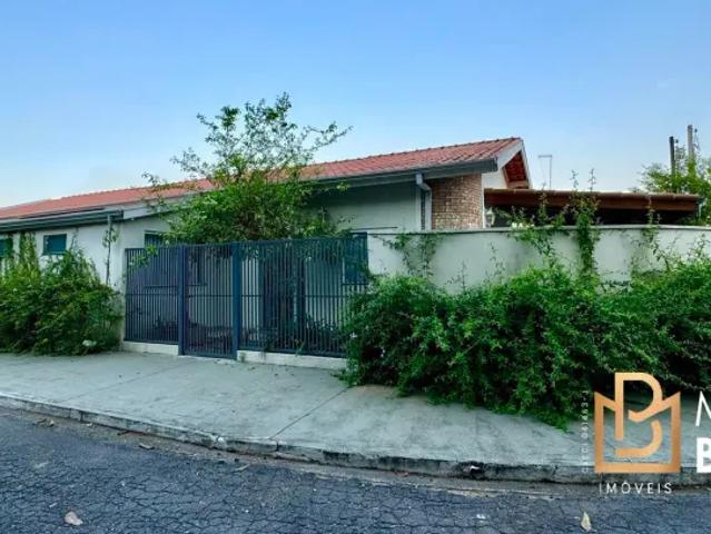 Casa de Condomínio com 3 Quartos e 3 banheiros à Venda, 225 m² por R$ 1.250.000