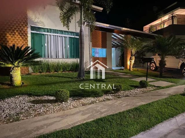 Casa de Condomínio com 3 Quartos e 3 banheiros à Venda, 229 m² por R$ 1.749.000