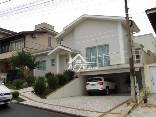 Casa de Condomínio com 3 Quartos e 3 banheiros à Venda, 280 m² por R$ 1.696.000