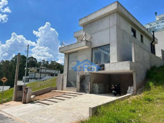 Casa de Condomínio com 3 Quartos e 3 banheiros à Venda, 290 m² por R$ 1.790.000
