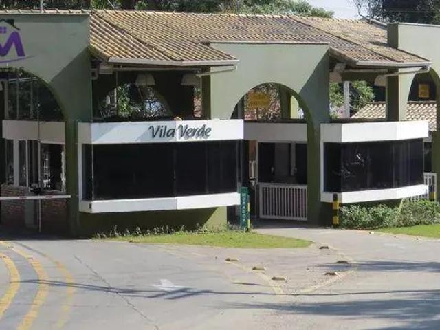 Casa de Condomínio com 3 Quartos e 3 banheiros à Venda, 304 m² por R$ 870.000