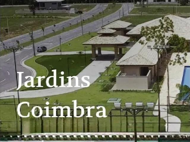 Casa de Condomínio com 3 Quartos e 3 banheiros à Venda, 330 m² por R$ 1.500.000