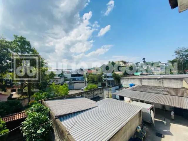 Casa de Condomínio com 3 Quartos e 3 banheiros à Venda, 60 m² por R$ 500.000