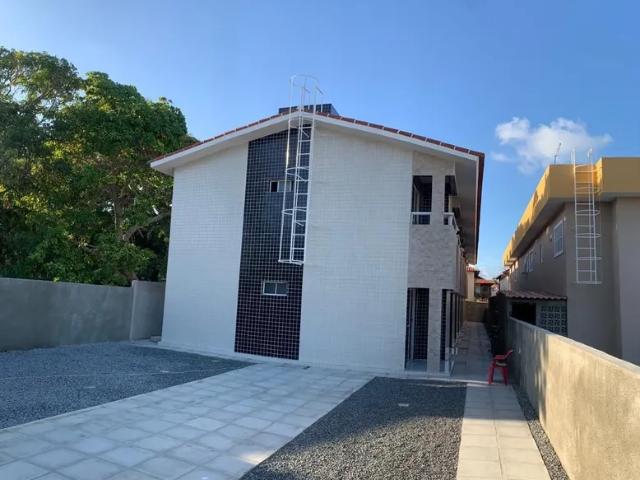 Casa de Condomínio com 3 Quartos e 3 banheiros à Venda, 70 m² por R$ 210.000