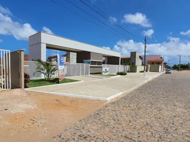 Casa de Condomínio com 3 Quartos e 3 banheiros à Venda, 79 m² por R$ 340.000