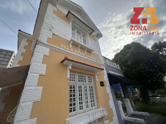 Casa de Condomínio com 3 Quartos e 3 banheiros à Venda, 800 m² por R$ 2.900.000