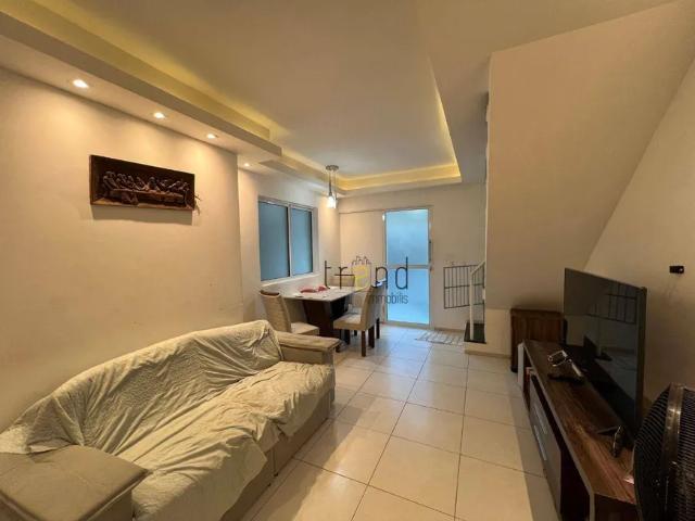 Casa de Condomínio com 3 Quartos e 3 banheiros à Venda, 90 m² por R$ 340.000