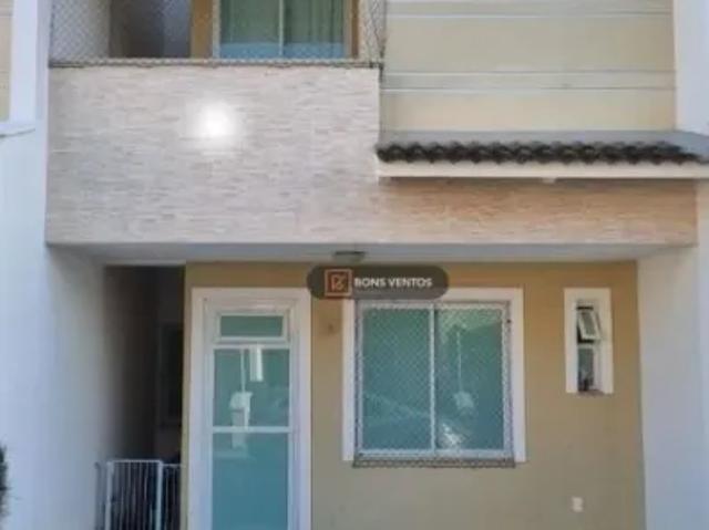 Casa de Condomínio com 3 Quartos e 3 banheiros à Venda, 96 m² por R$ 365.000