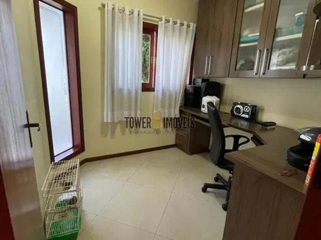 Casa de Condomínio com 3 Quartos e 4 banheiros à Venda, 205 m² por R$ 1.100.000