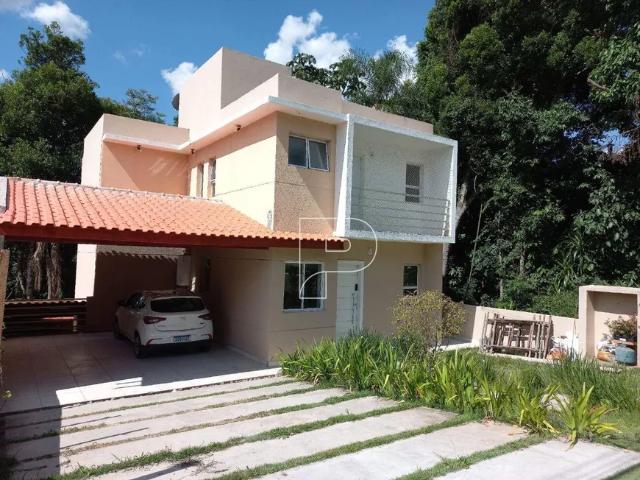 Casa de Condomínio com 3 Quartos e 4 banheiros à Venda, 210 m² por R$ 1.200.000