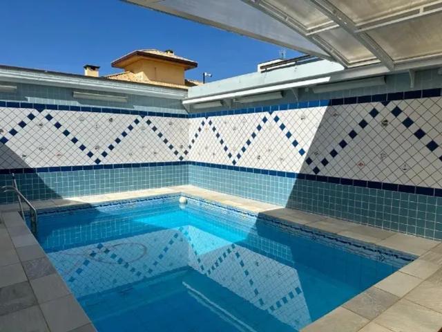 Casa de Condomínio com 3 Quartos e 4 banheiros à Venda, 243 m² por R$ 1.950.000