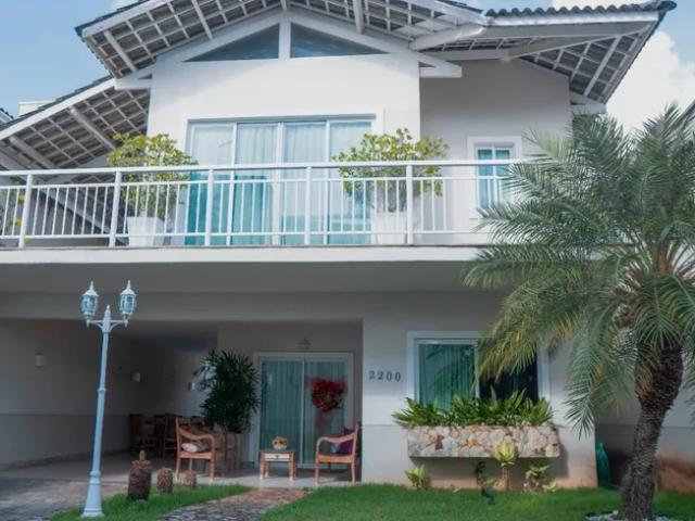 Casa de Condomínio com 3 Quartos e 4 banheiros à Venda, 277 m² por R$ 1.200.000
