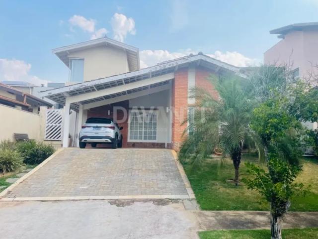 Casa de Condomínio com 3 Quartos e 4 banheiros à Venda, 270 m² por R$ 1.250.000