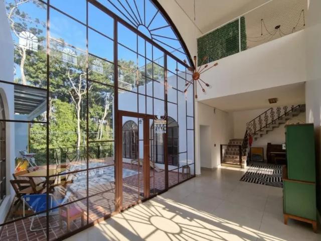 Casa de Condomínio com 3 Quartos e 4 banheiros à Venda, 350 m² por R$ 1.500.000