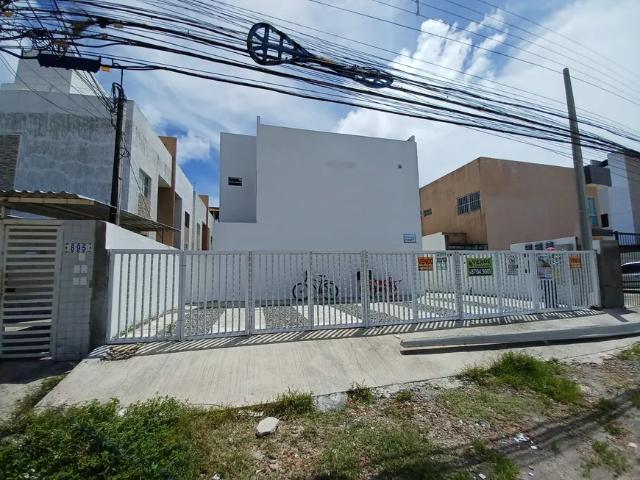 Casa de Condomínio com 3 Quartos e 4 banheiros à Venda, 78610 m² por R$ 160.000