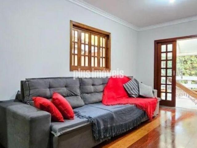 Casa de Condomínio com 3 Quartos e 5 banheiros à Venda, 179 m²