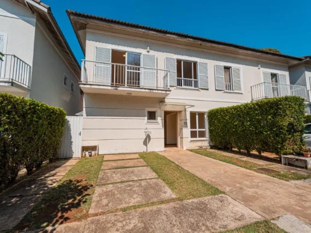 Casa de Condomínio com 3 Quartos e 5 banheiros à Venda, 180 m² por R$ 810.000