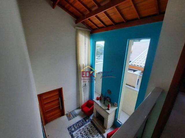 Casa de Condomínio com 3 Quartos e 5 banheiros à Venda, 210 m² por R$ 1.160.000